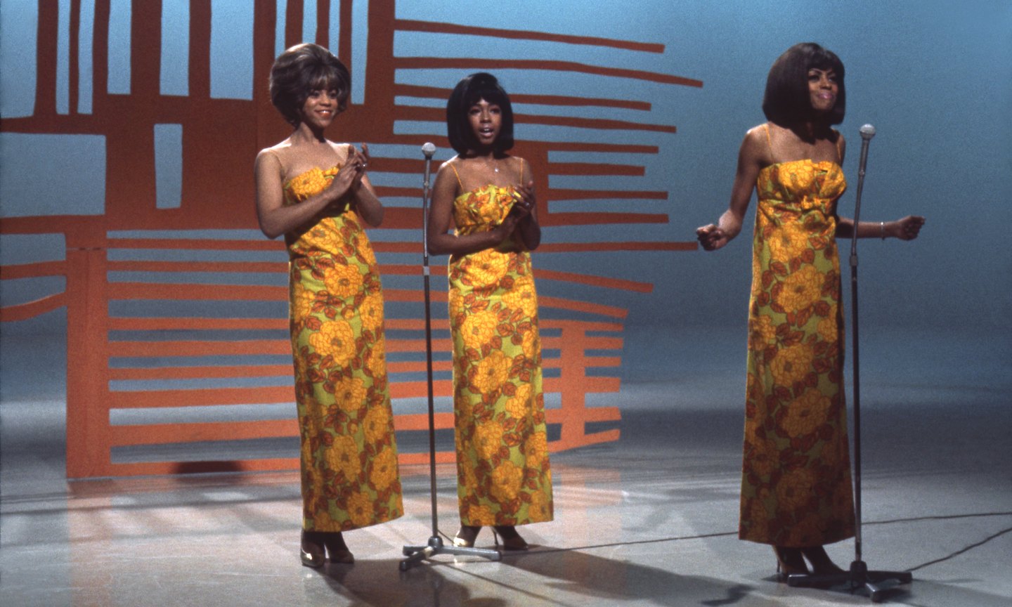 ‘Things Are Changing’: When The Supremes Sang Phil Spector For A Public ...