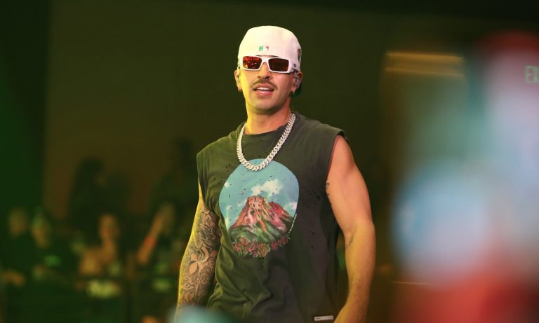 Feid Shares New Album ‘MOR, No Le Temas A La Oscuridad’