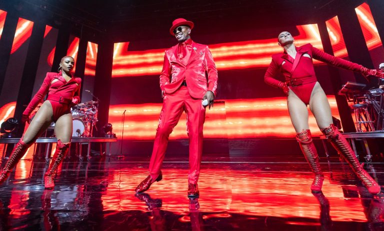 Ne-Yo Kicks Off ‘Champagne And Roses’ Tour With Sold-Out Detroit Show
