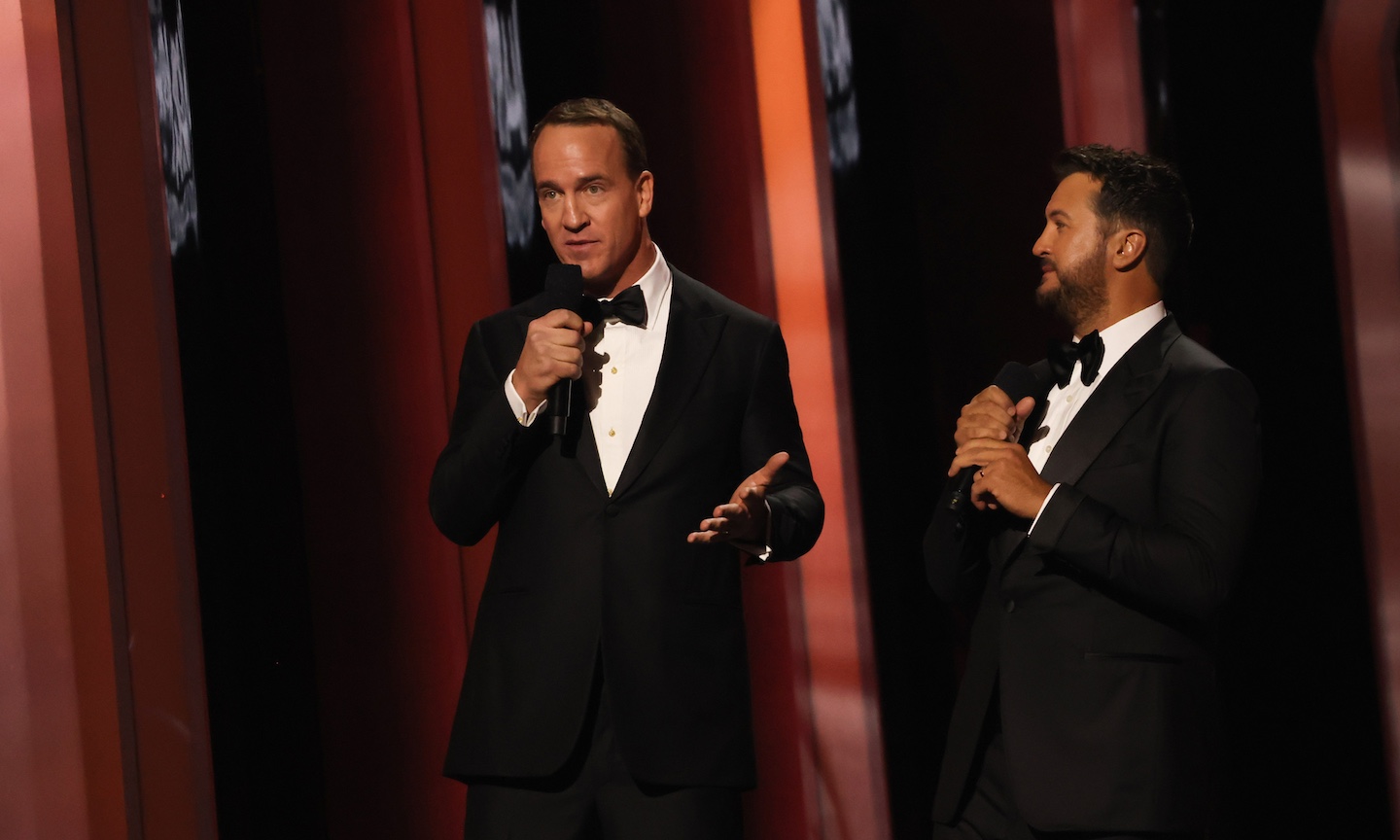 Luke Bryan To Host Hulu’s ‘It's All Country,’ Produced By Peyton ...