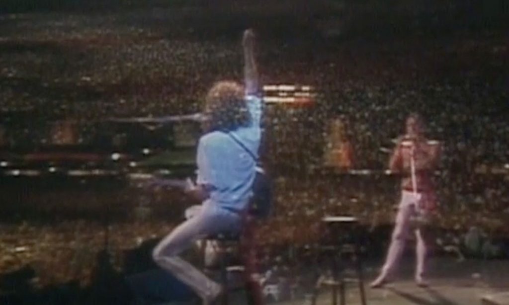 Queen Performs Love Of My Life In Rio In The Greatest Live Ep.38