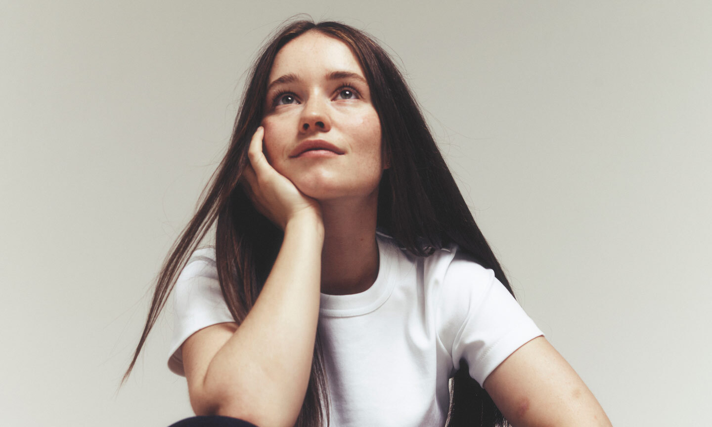 Sigrid Announces New EP ‘The Hype’, Shares New Single ‘Ghost’