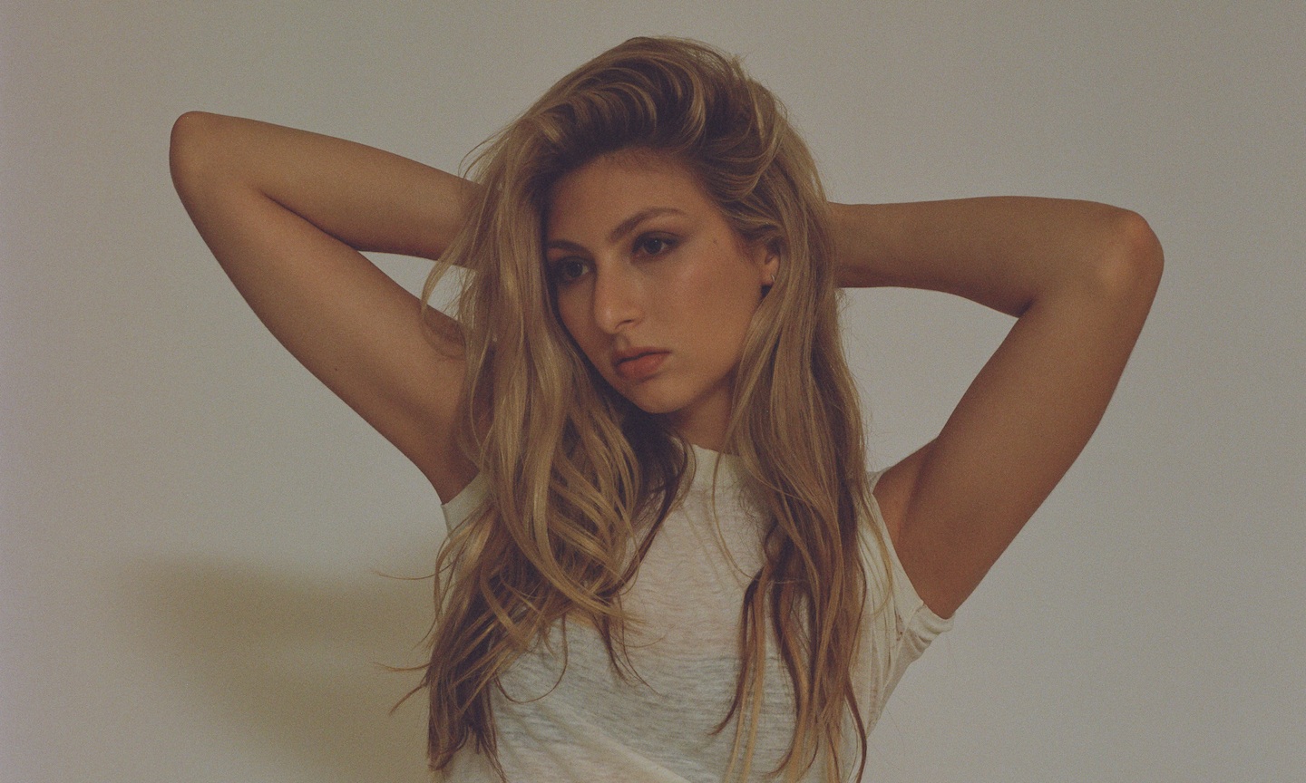 Blu DeTiger Returns With New Single And Video ‘Kiss’