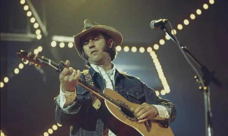 'Move It On Over': Hank Williams Changes Country Music Forever