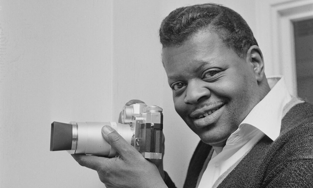 Oscar Peterson: The Best Of The Legendary Jazz Pianist