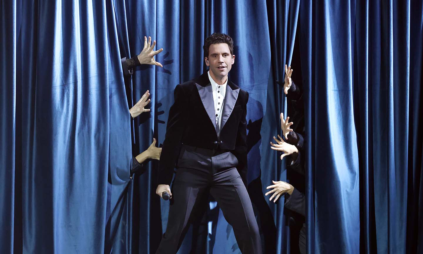 MIKA Announces 2026 ‘Spinning Out Tour North America’